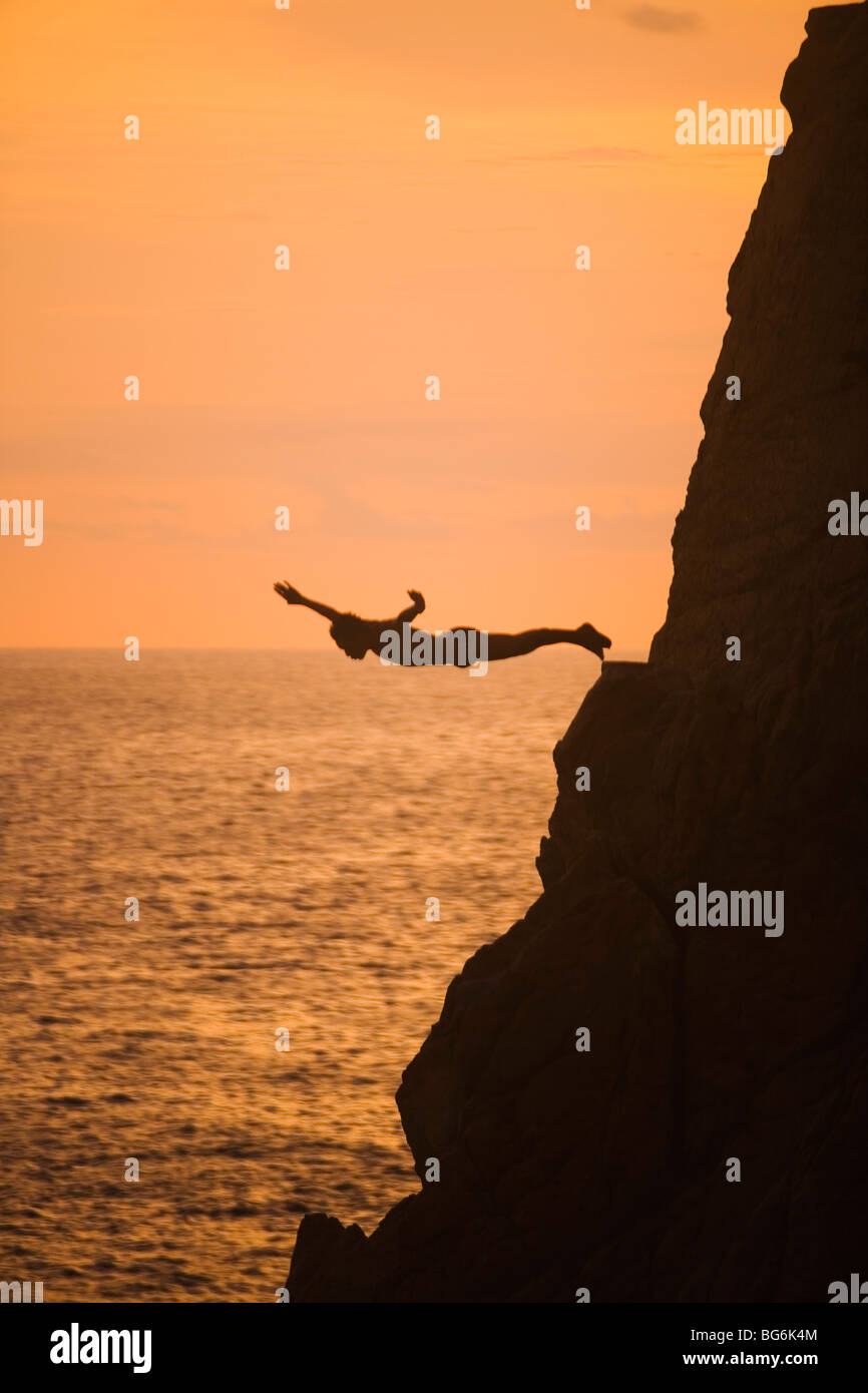 Acapulco Cliff Divers Stock Photo - Alamy
