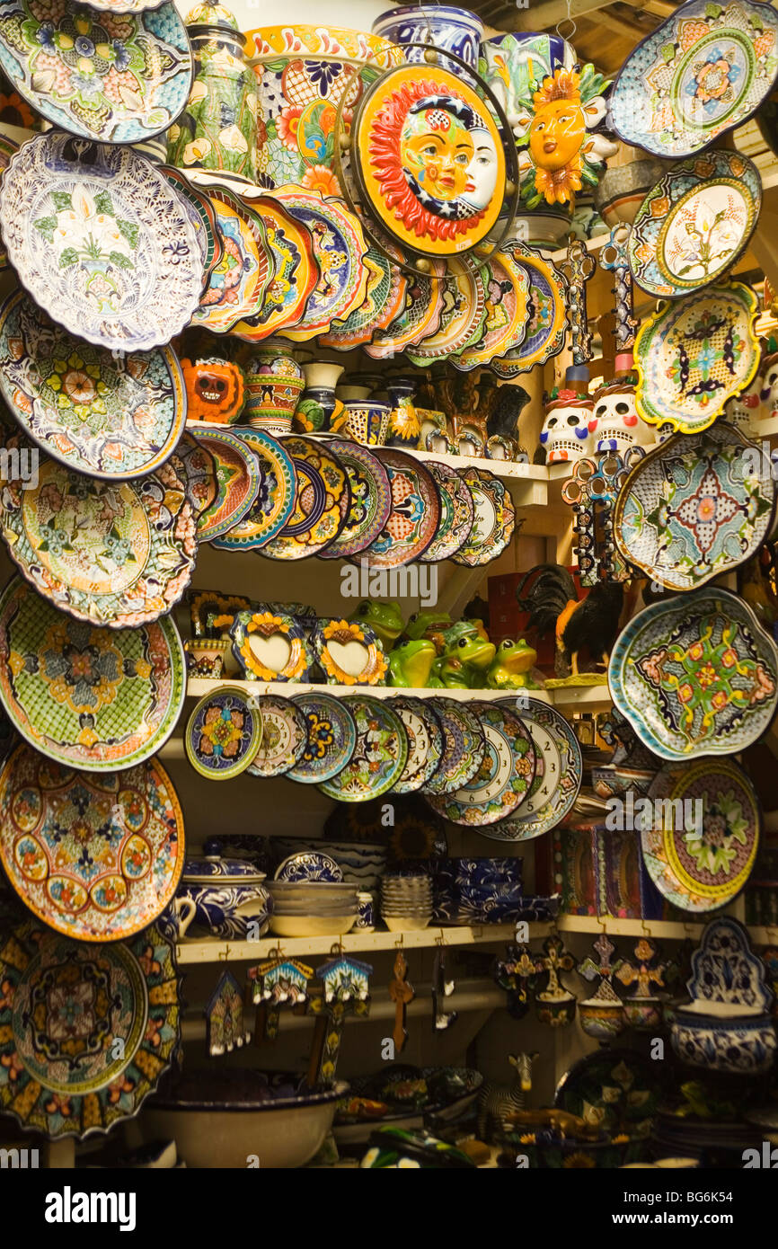 Mexican Pottery in Open Air Market Acapulco Mexico Stock Photo - Alamy