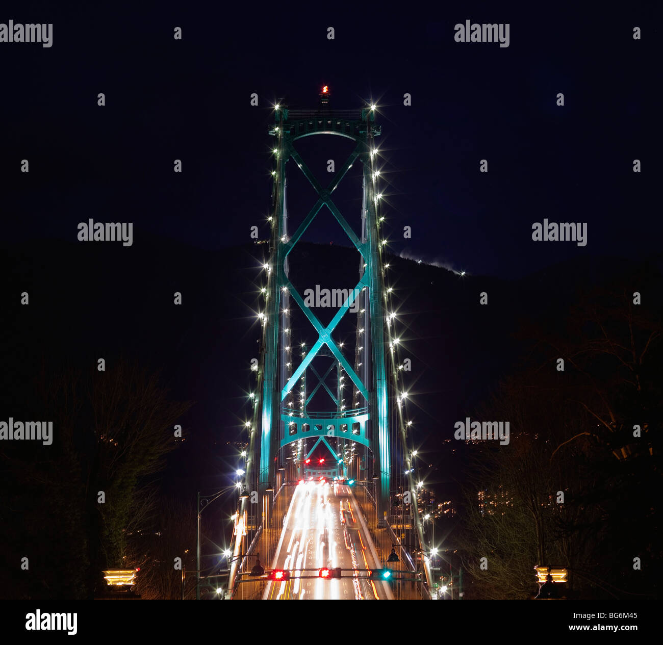 Lions Gate Bridge at night, Vancouver, BC, Canada Stock Photo - Alamy