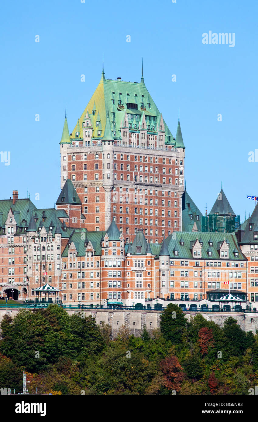 Chateau frontenac fall hi-res stock photography and images - Alamy