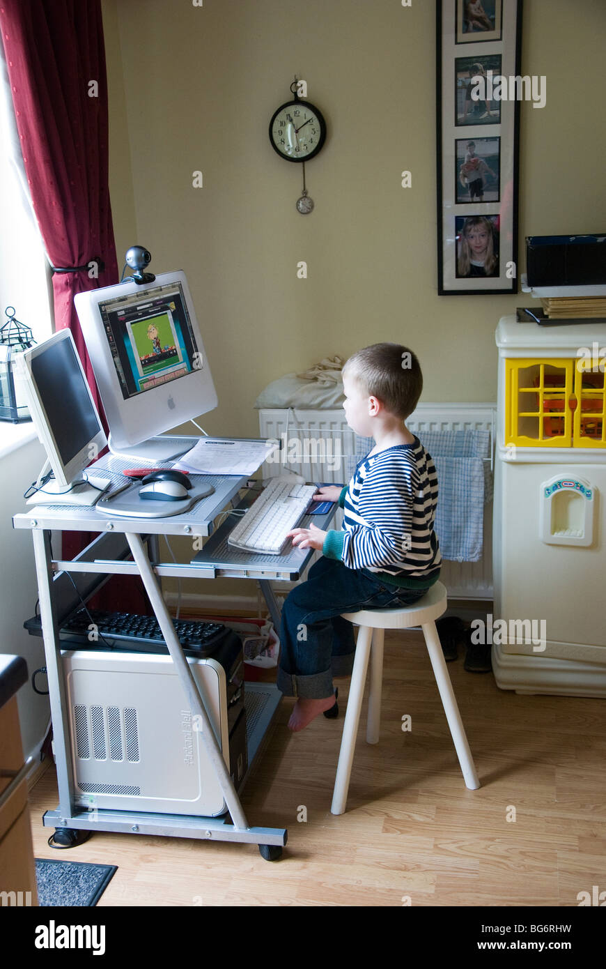 Cbbc hi-res stock photography and images - Alamy