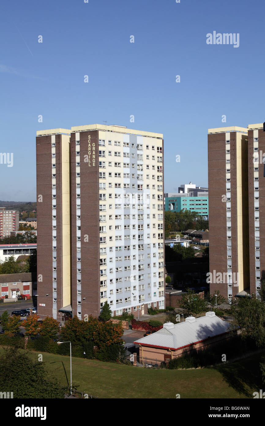 Leeds high rise block hi-res stock photography and images - Alamy