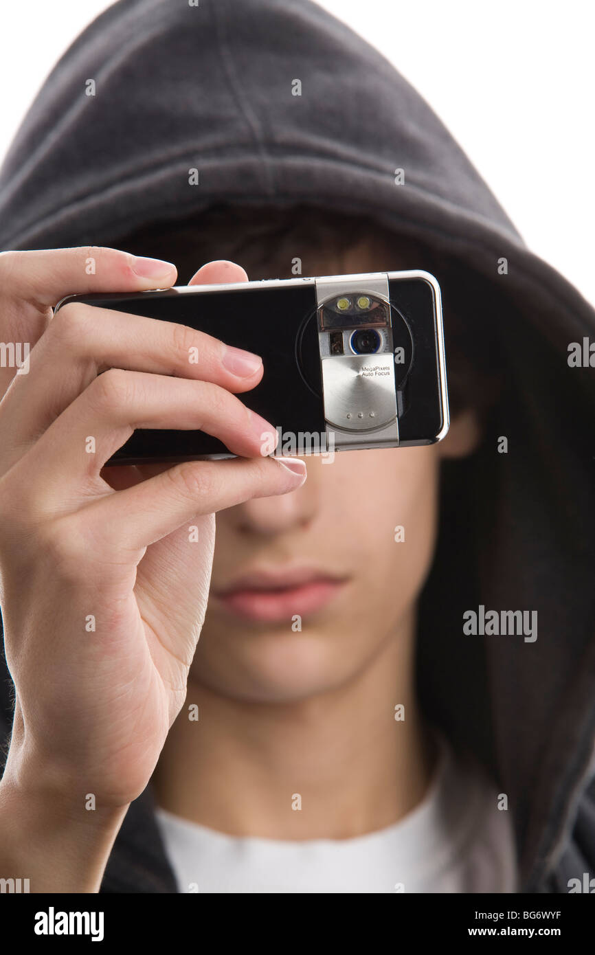 Handing a cell phone hi-res stock photography and images - Alamy