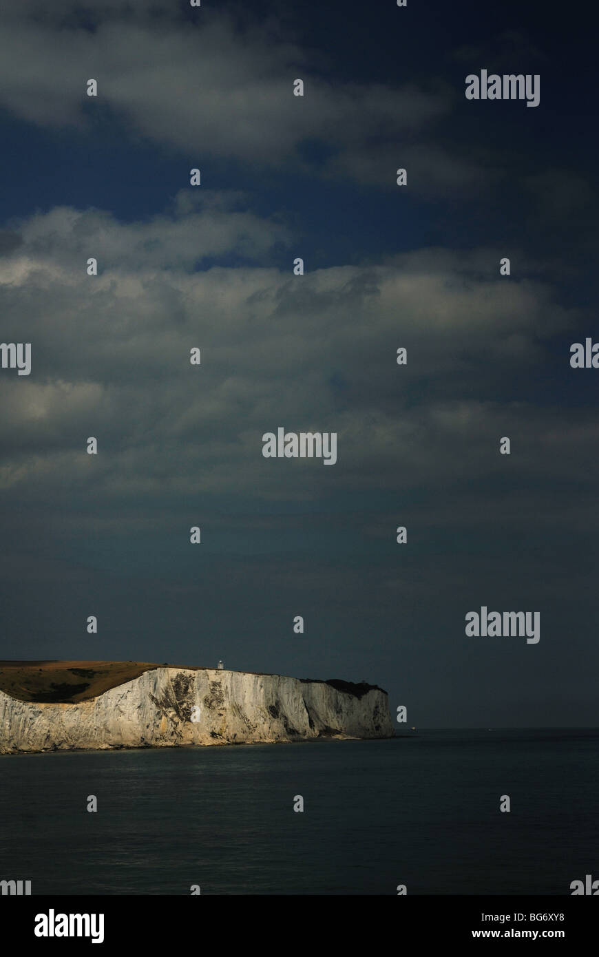 English channel calais dover hi-res stock photography and images - Alamy