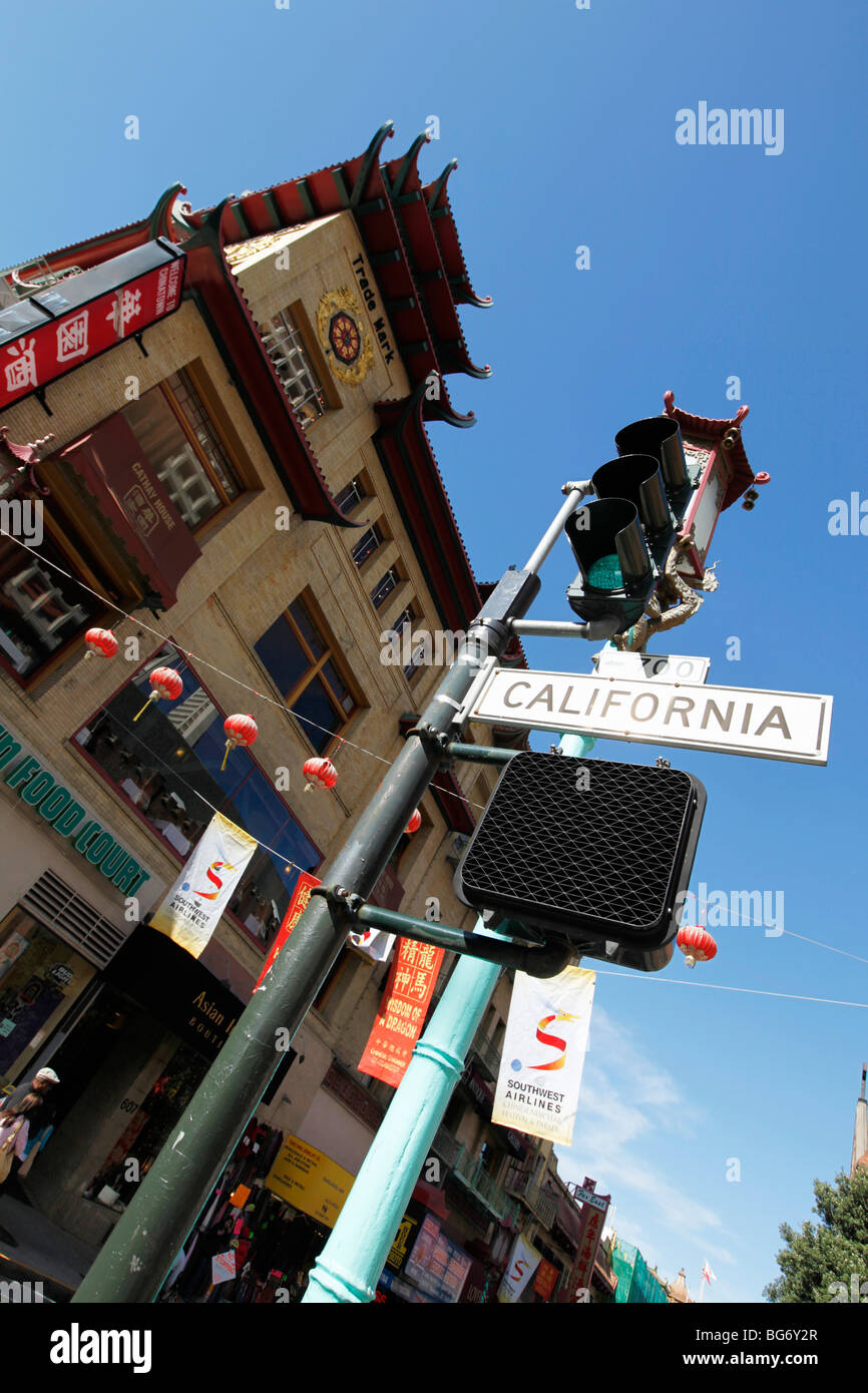 California street sign and Asian-design buildings in San Francisco's ...