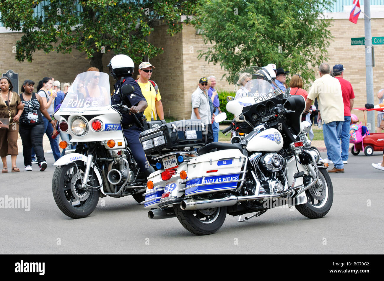 American cop hi-res stock photography and images - Alamy