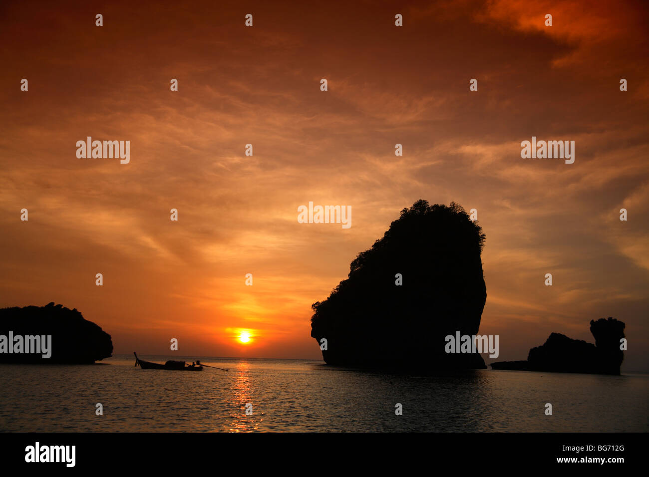 Sunset at Nui Bay, Phi Phi Don Island, Thailand Stock Photo - Alamy