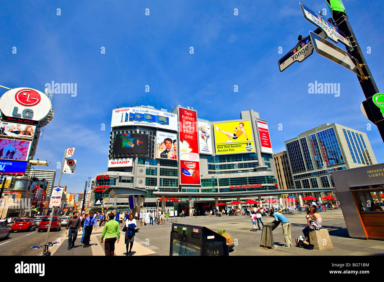 Yonge Dundas Square, downtown Toronto City, Ontario, Canada Stock Photo ...