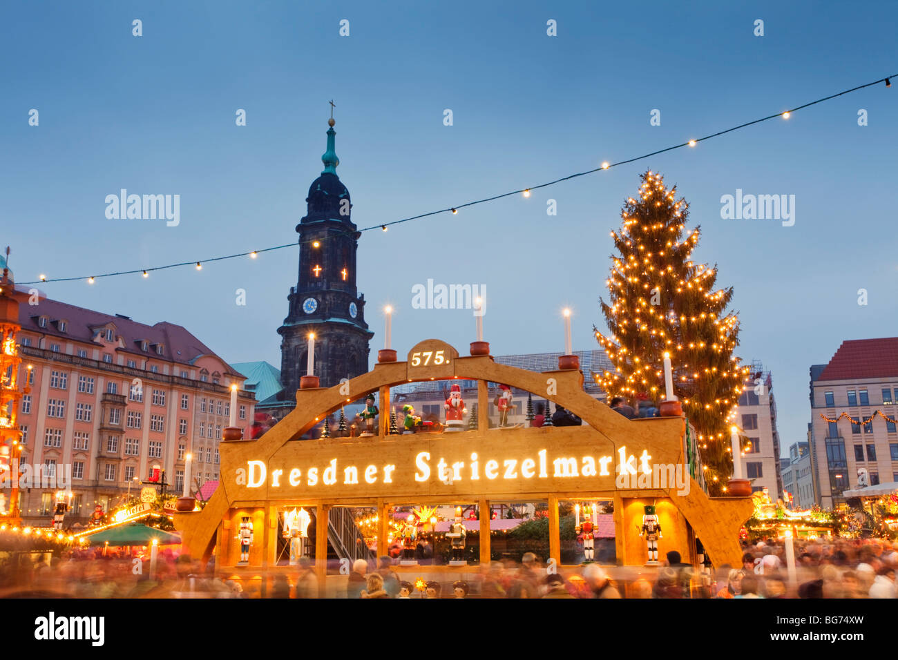 Dresden christmas market hi-res stock photography and images - Alamy