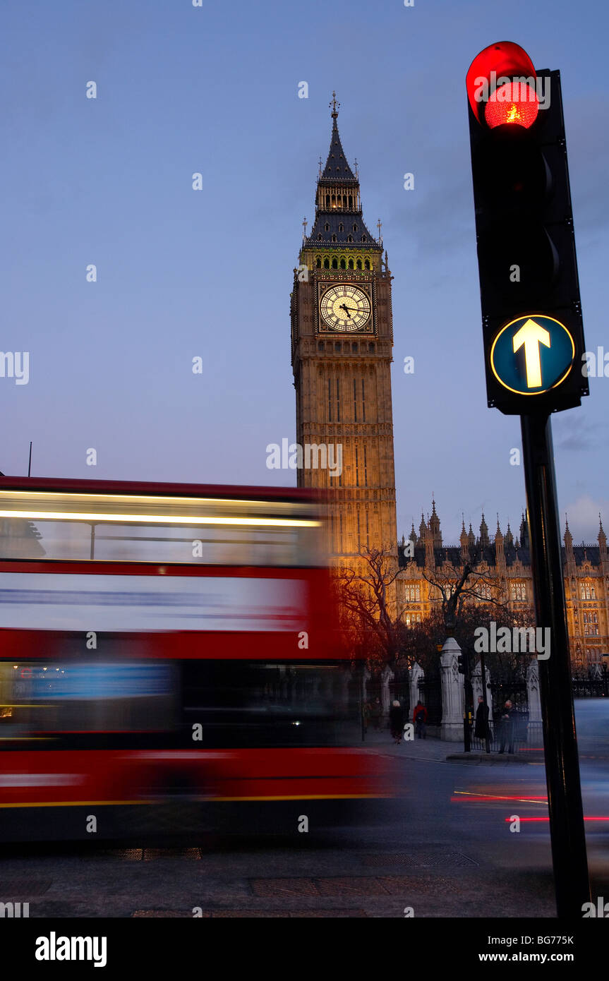Big ben bus stop hi-res stock photography and images - Alamy