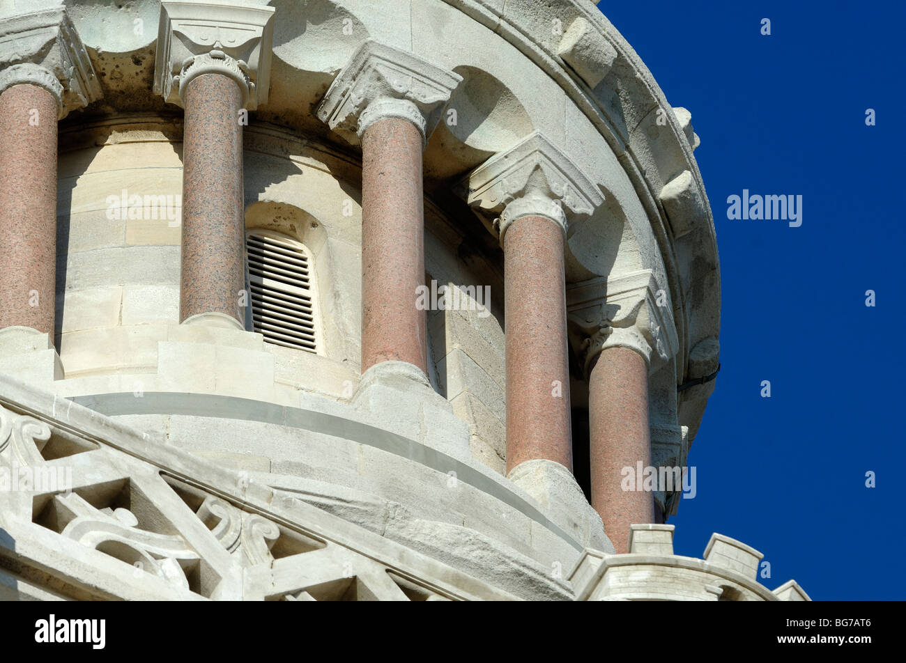 Tower columns hi-res stock photography and images - Alamy