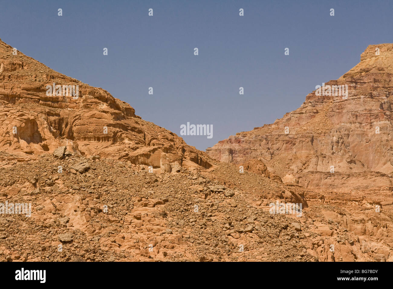 Desert landscape in the Sinai desert, Egypt Stock Photo - Alamy