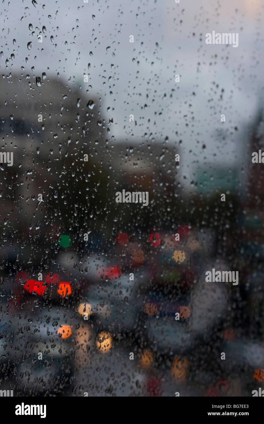 Rainy morning london hi-res stock photography and images - Alamy