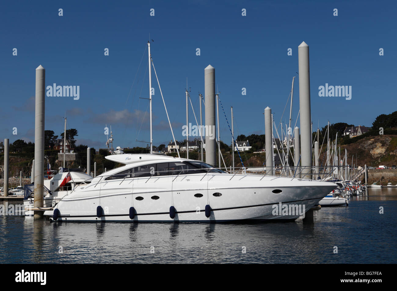 Boat Cruiser Marina Motor Mooring Stock Photos & Boat Cruiser Marina ...