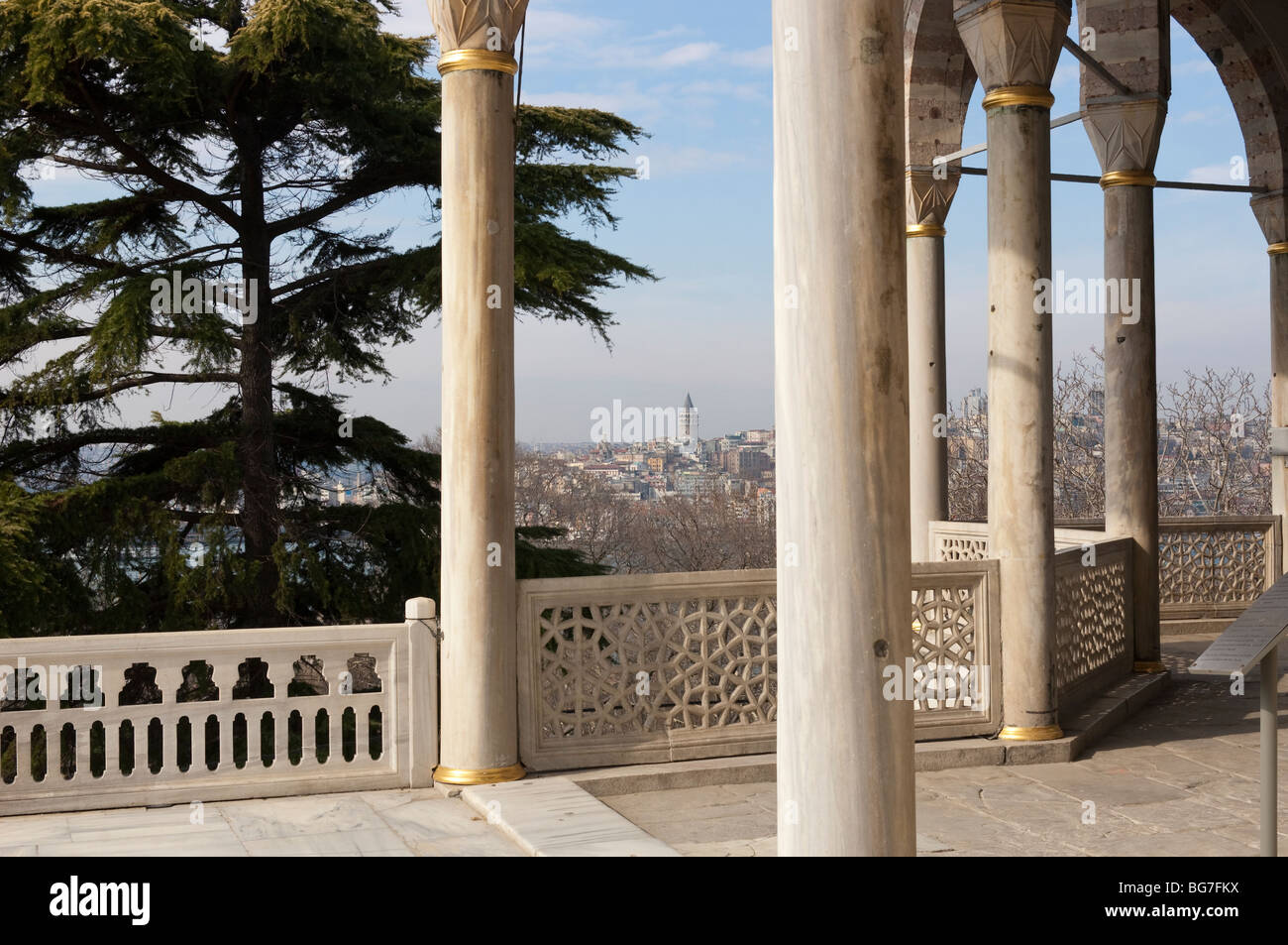 Turkey istanbul topkapi palace columns hi-res stock photography and ...