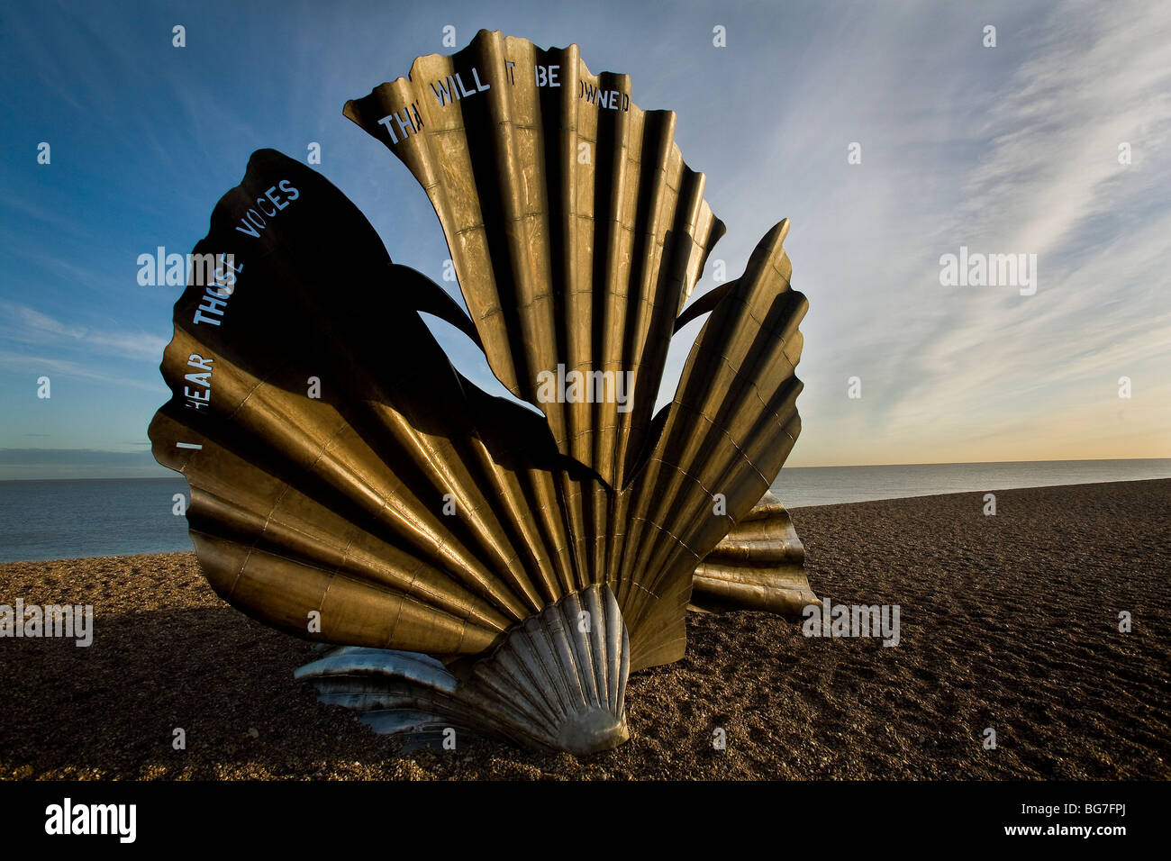 The Scallop Scupture dedicated to Benjamin Britten by artist Maggi ...