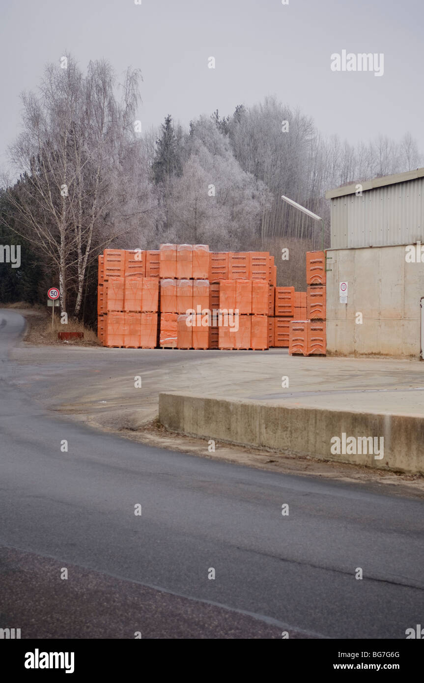Poroton hi-res stock photography and images - Alamy
