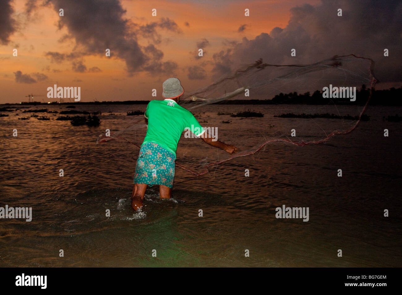 Cochin, Kerala fishing Stock Photo - Alamy