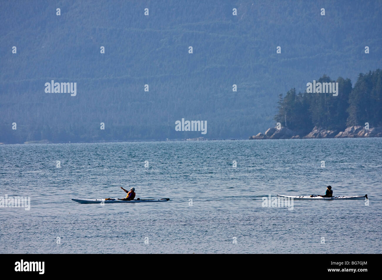 Kayaks in broken islands group hi-res stock photography and images - Alamy