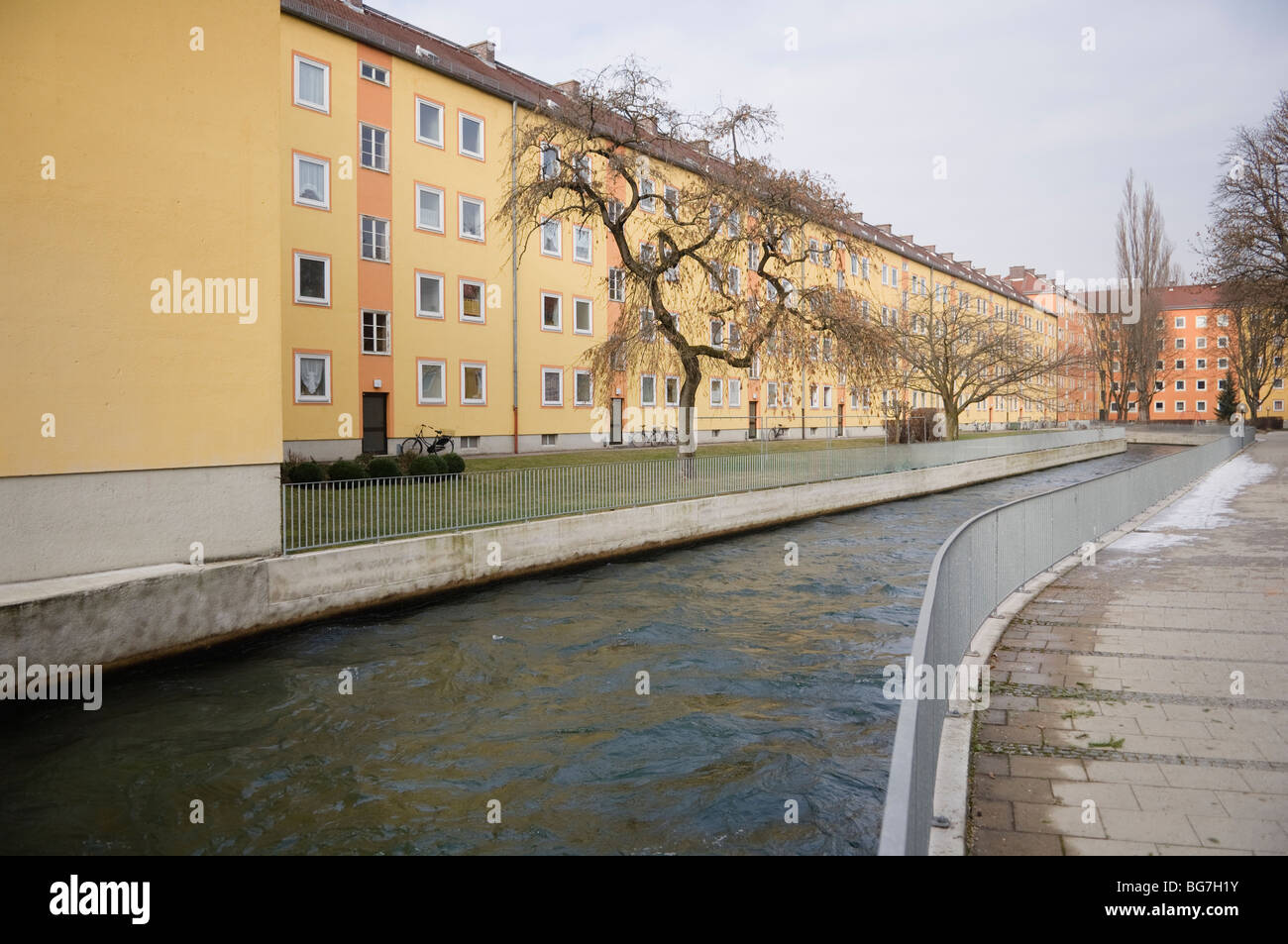 River flowing through Munich, Germany Stock Photo - Alamy