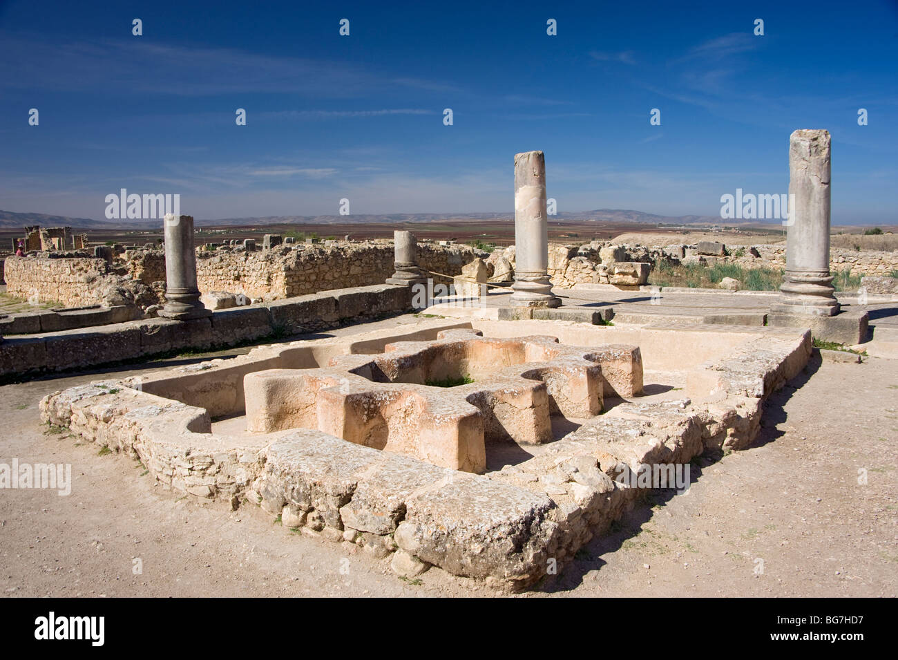 Roman impluvium hi-res stock photography and images - Alamy