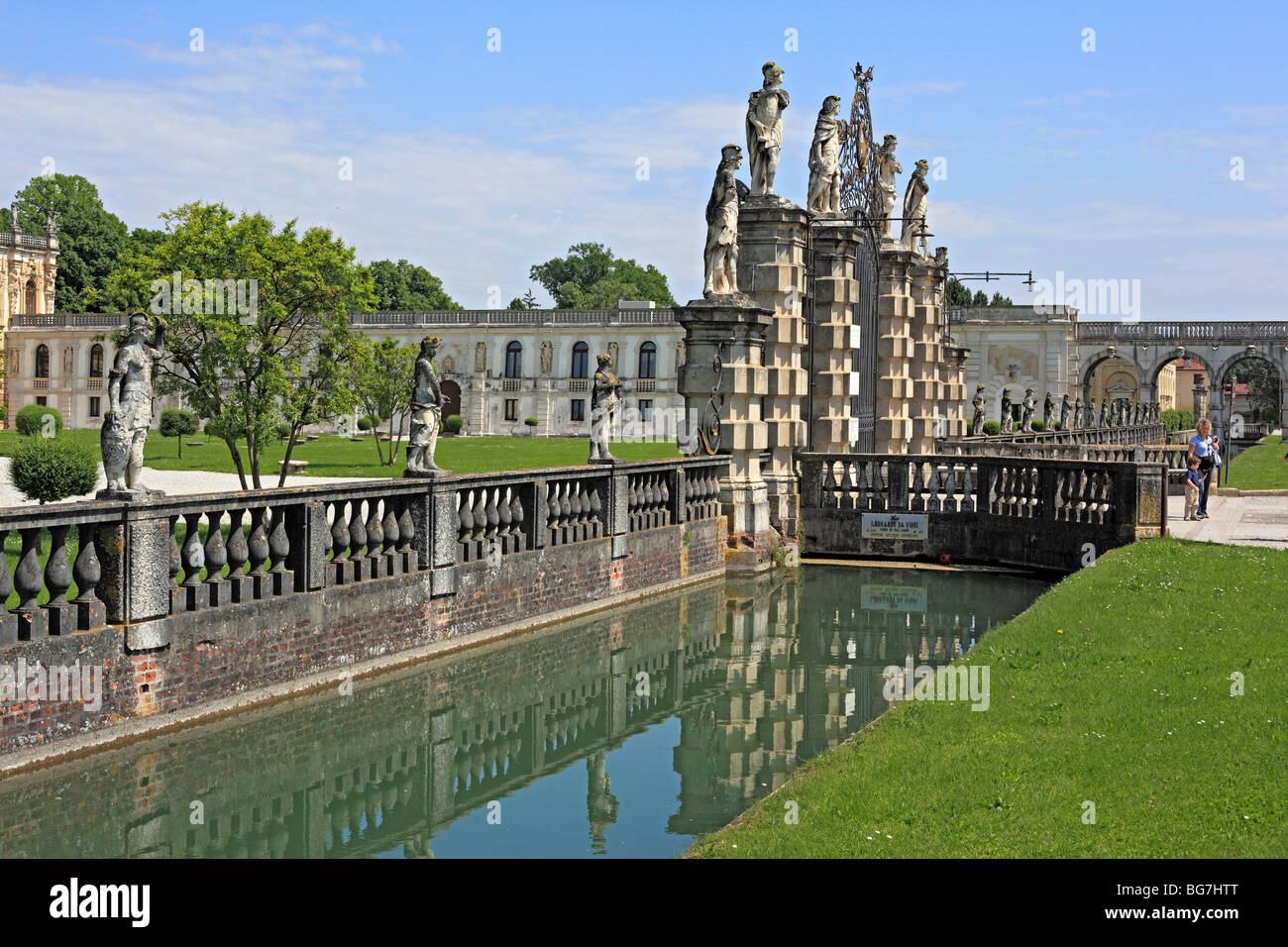 Villa Contarini by Andrea Palladio, Piazzola sul Brenta, Veneto, Italy ...