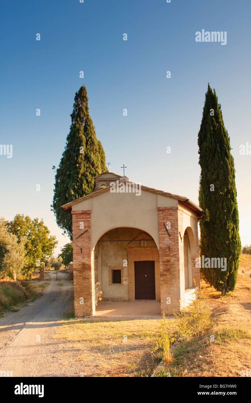 Tuscany (Toscana), Italy, small chapel Stock Photo - Alamy