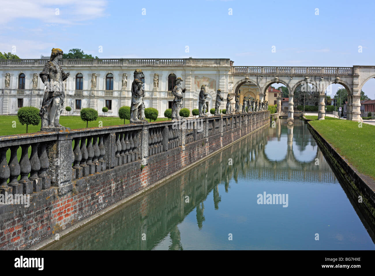 Villa Contarini by Andrea Palladio, Piazzola sul Brenta, Veneto, Italy ...