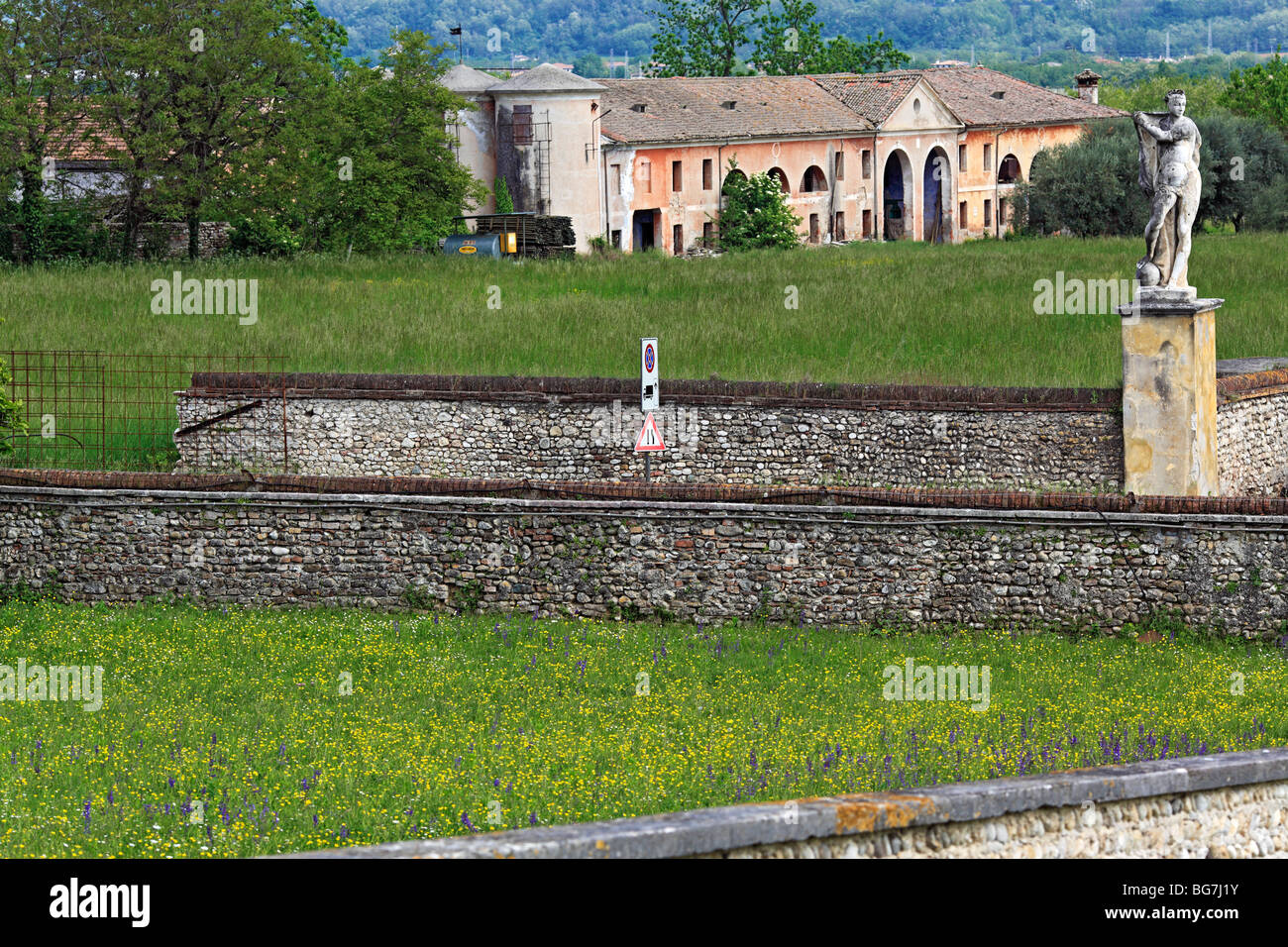 Villa Barbaro (Villa di Maser) by Andrea Palladio, Maser, Veneto, Italy ...