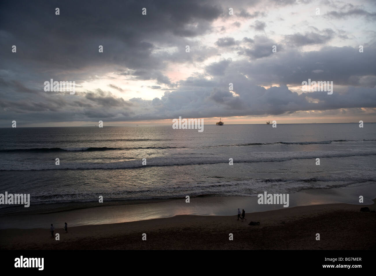 Serene beach hi-res stock photography and images - Alamy