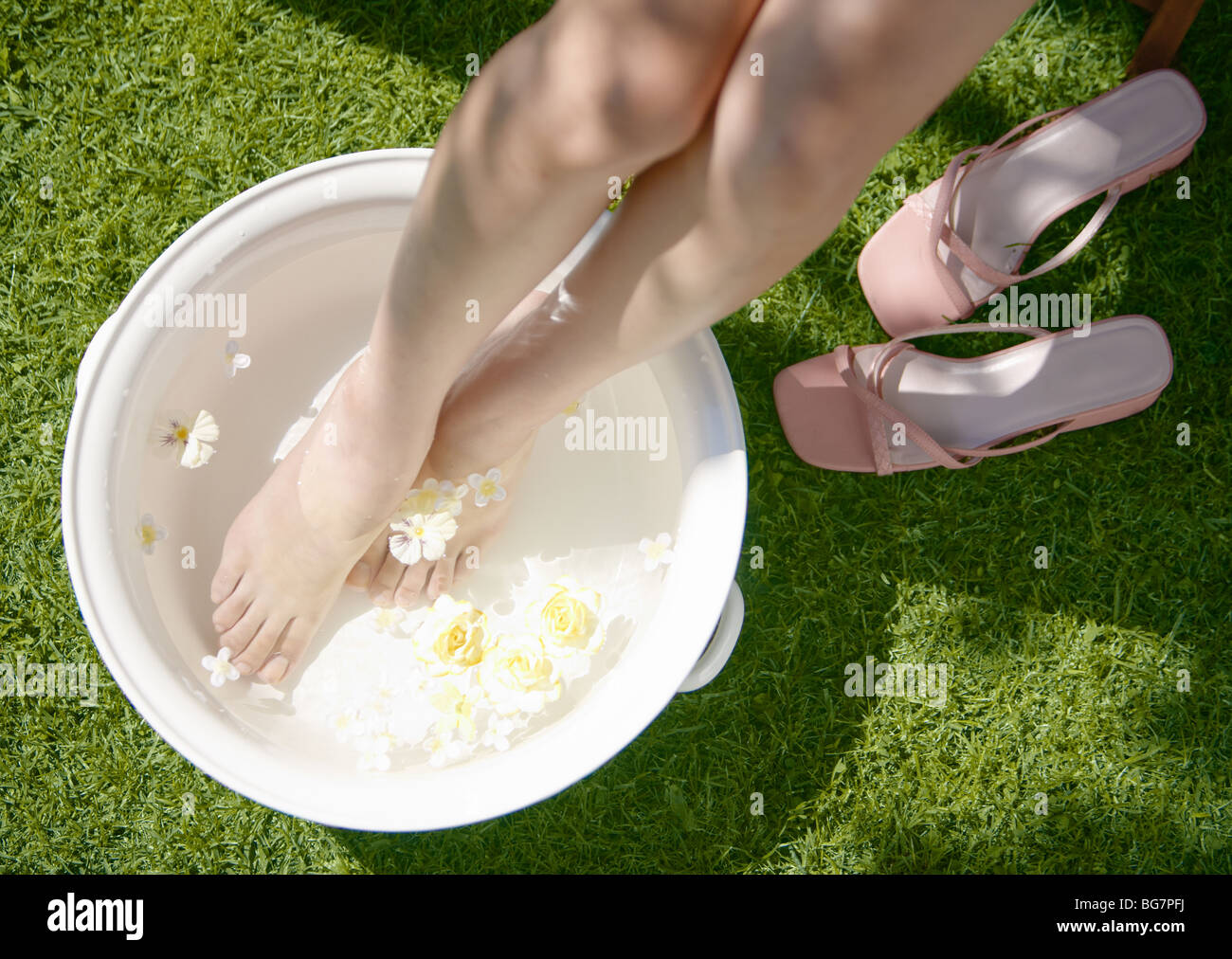Foot bath hi-res stock photography and images - Alamy