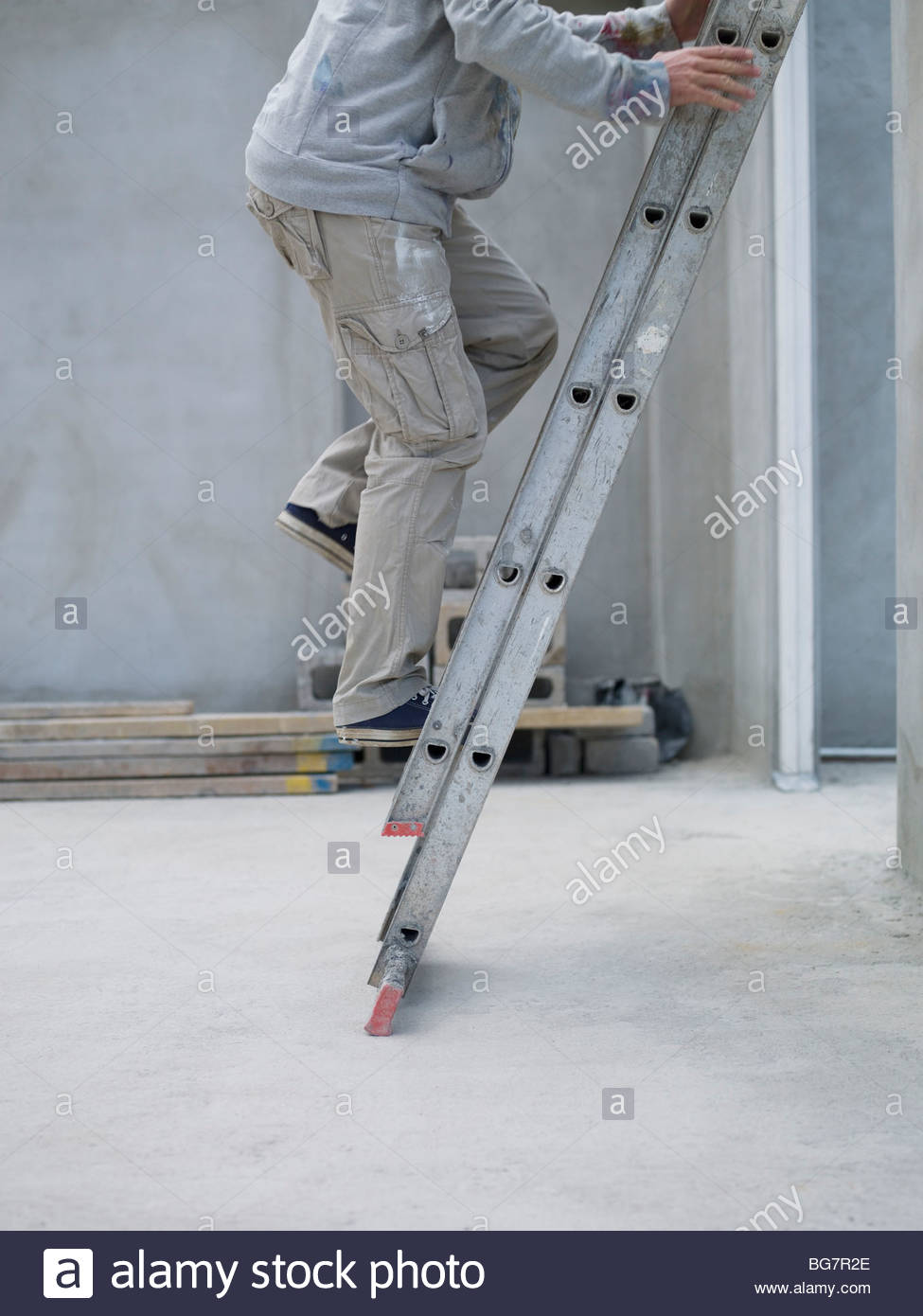 Man On Ladder Stock Photos & Man On Ladder Stock Images - Alamy