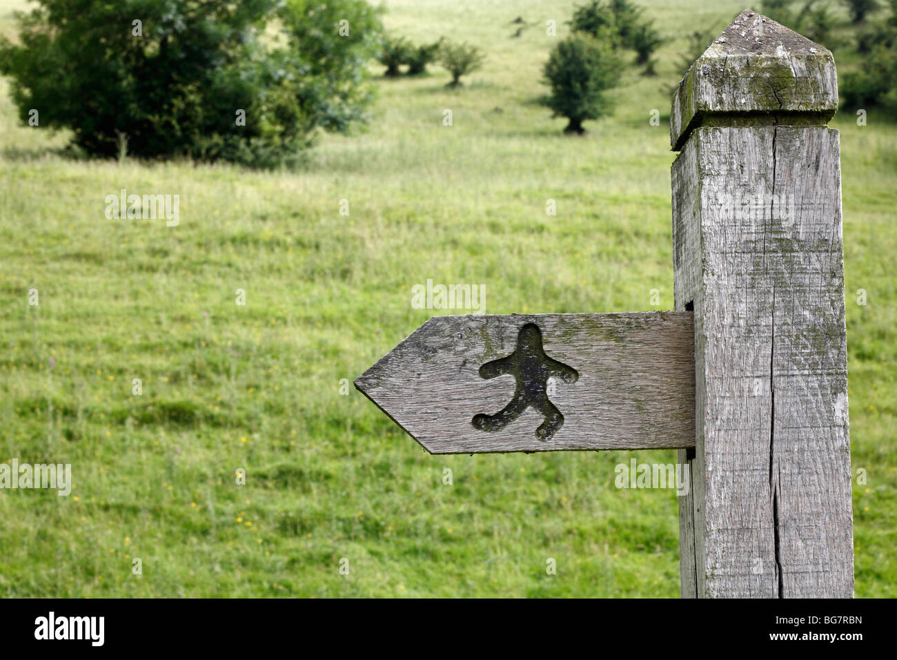 Man footpath hi-res stock photography and images - Alamy