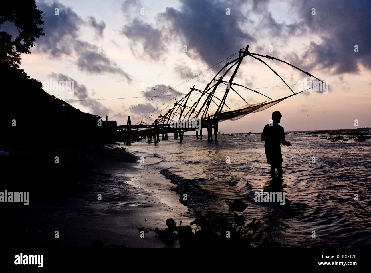 Cochin, Kerala fishing Stock Photo - Alamy