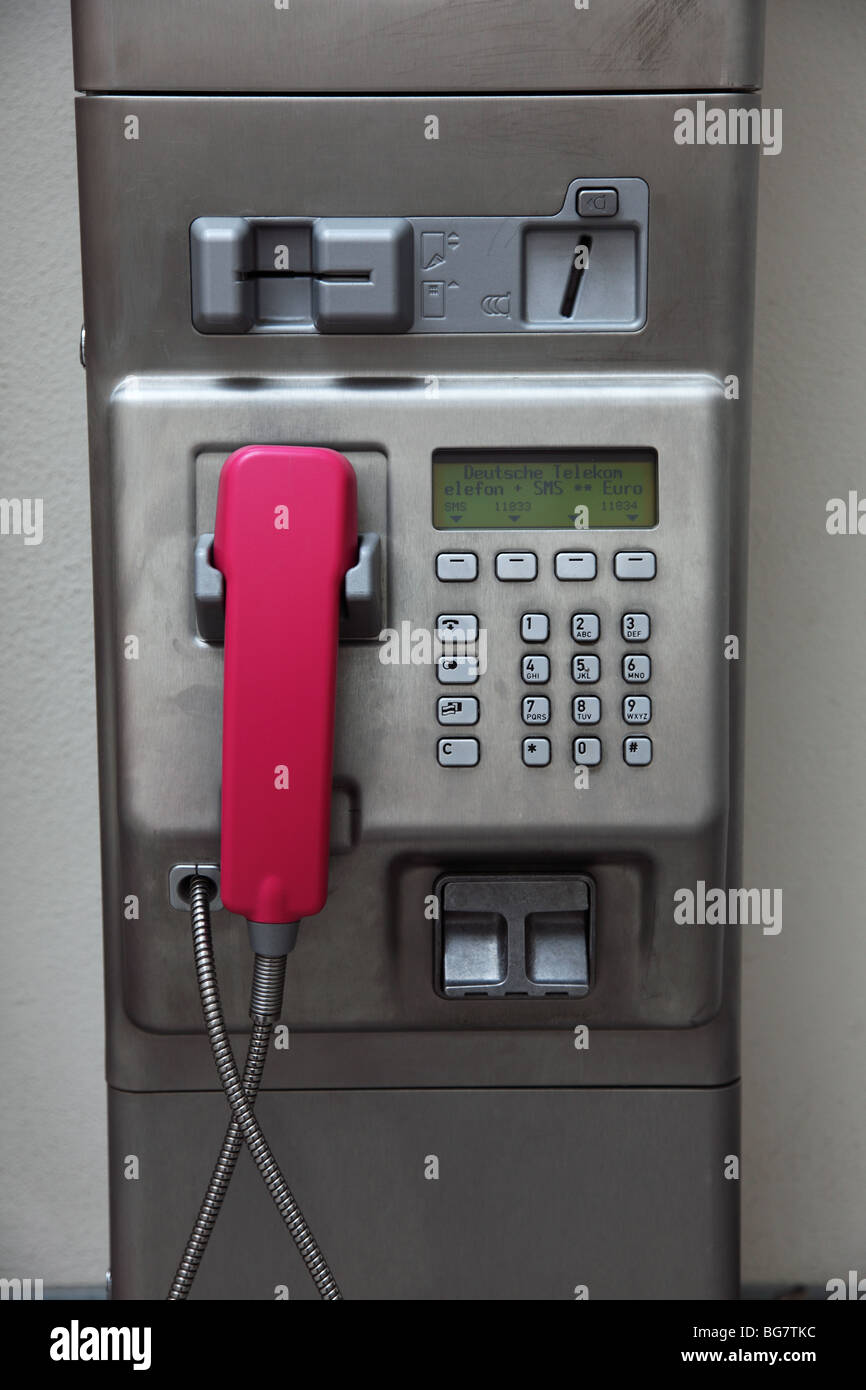 Phones payphones nobody hi-res stock photography and images - Alamy