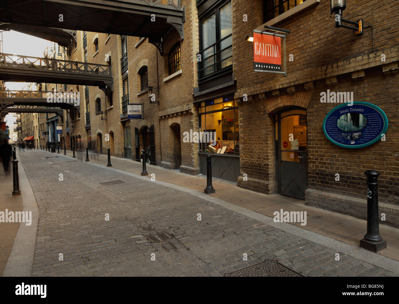 Shad Thames, London Stock Photo - Alamy