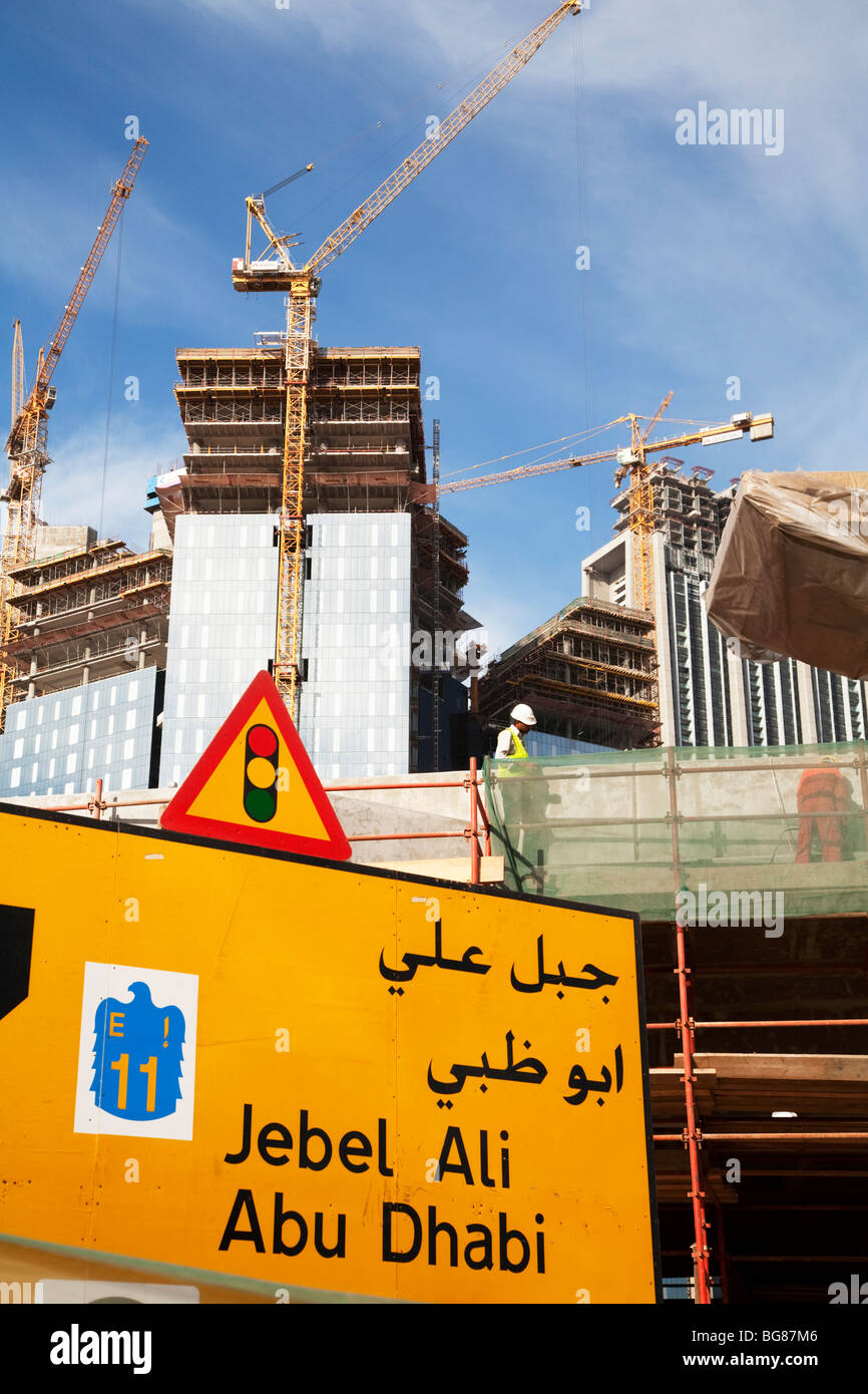 Dubai construction site hi-res stock photography and images - Alamy