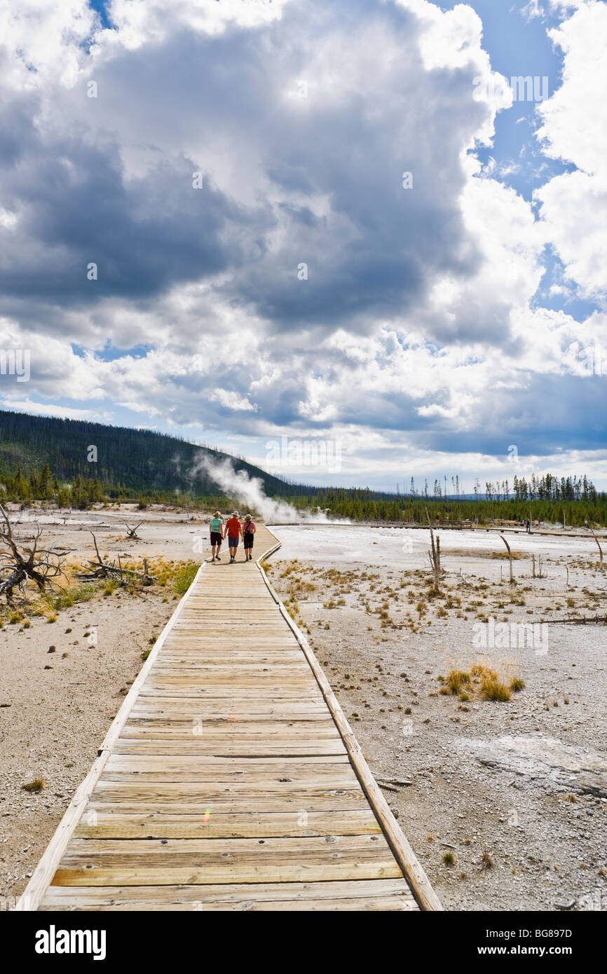 Tourists walking in the boardwalk hi-res stock photography and images ...