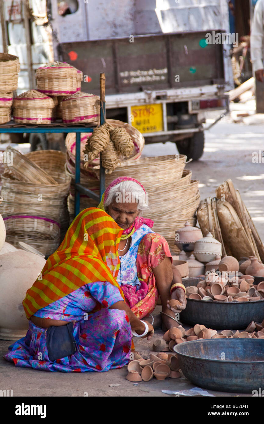 Indian clay pots hi-res stock photography and images - Alamy