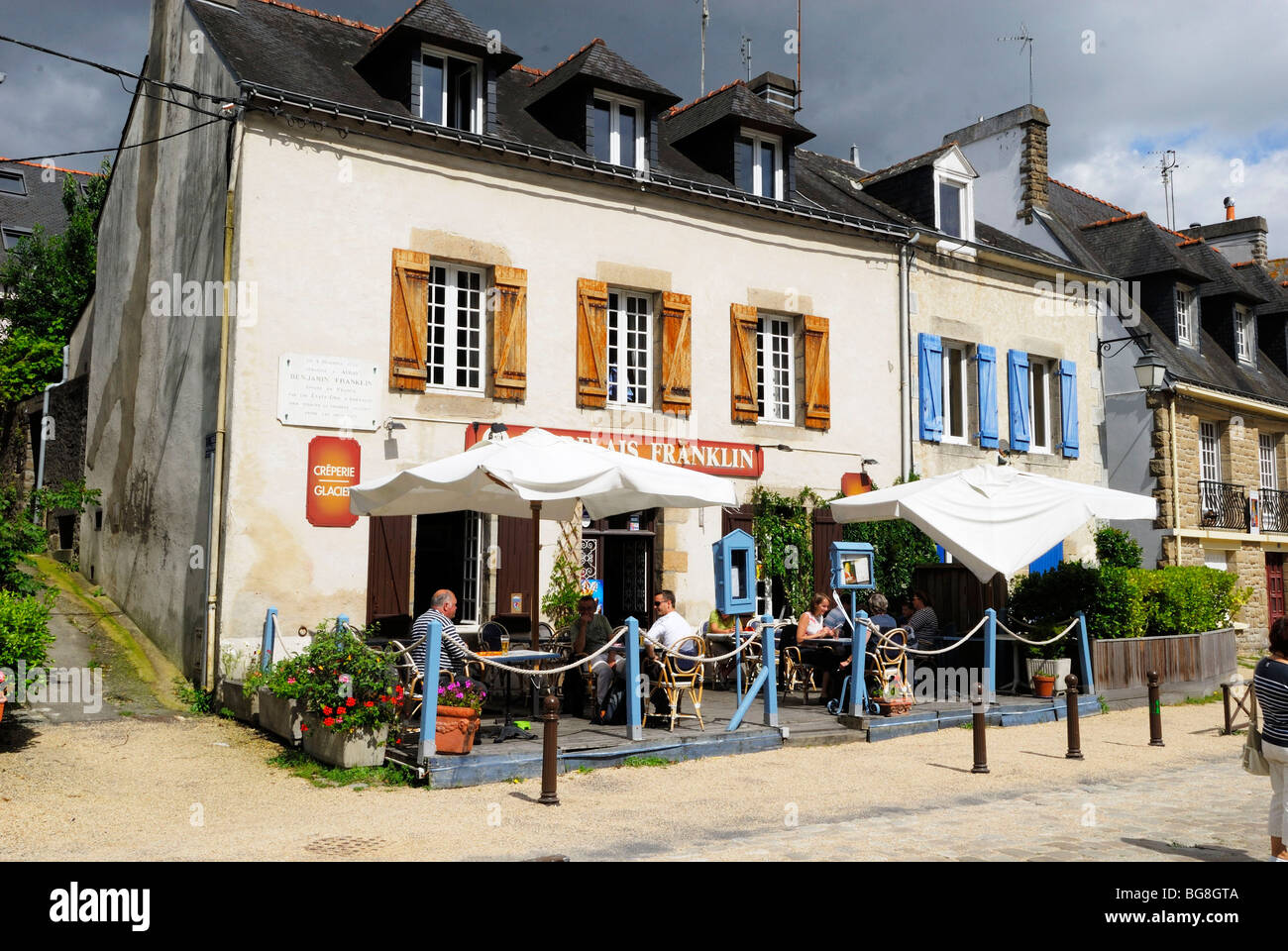 Auray cafe hi-res stock photography and images - Alamy