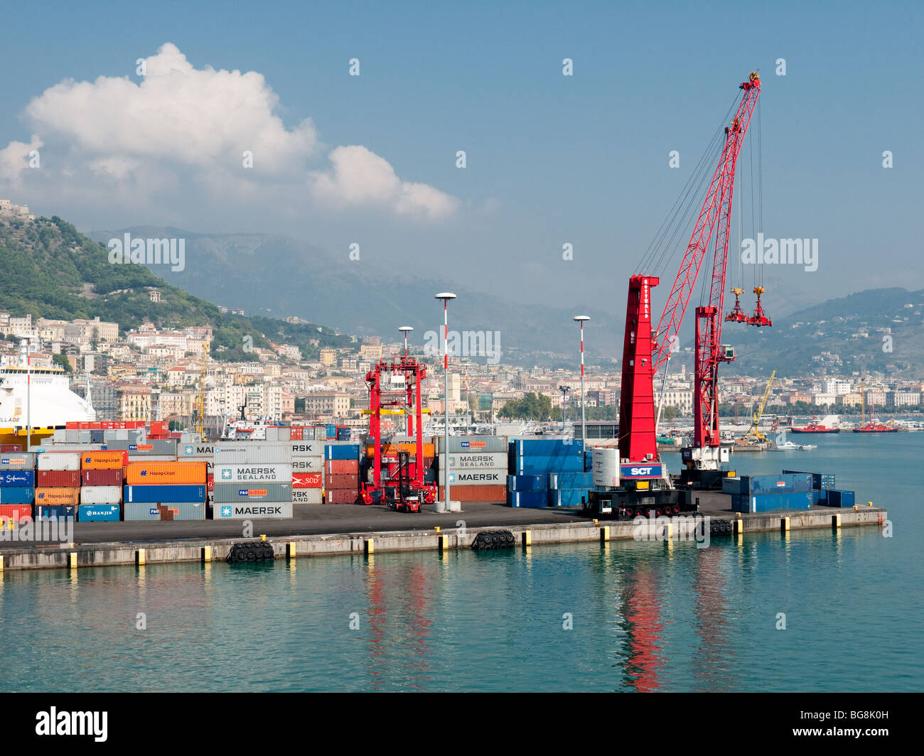 France docks hi-res stock photography and images - Alamy