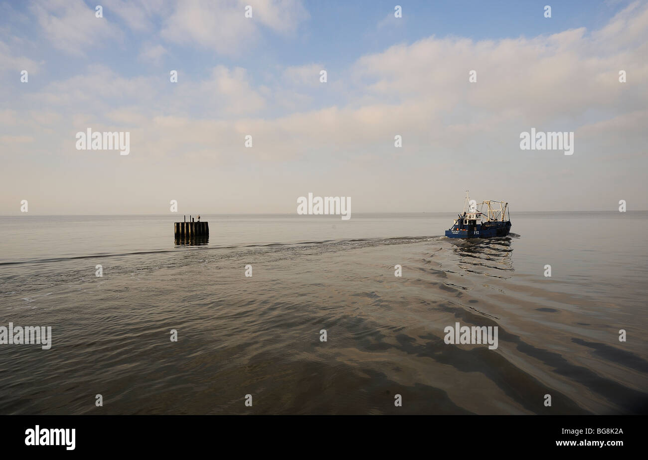 Rear of fishing trawler hi-res stock photography and images - Alamy