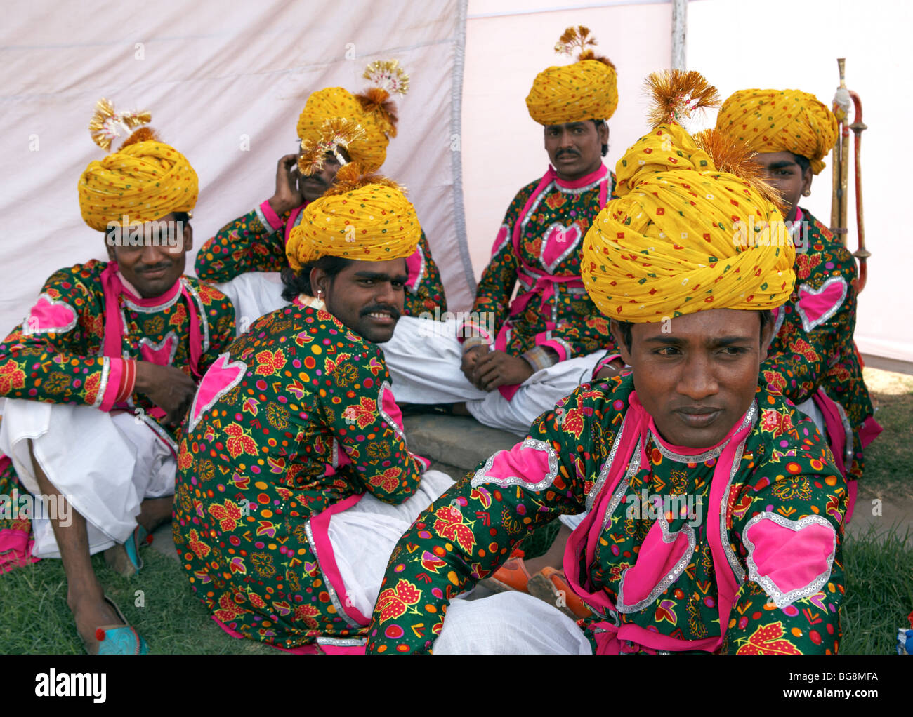 Traditional Indian Elephant Riders The Elephant Festival Jaipur ...