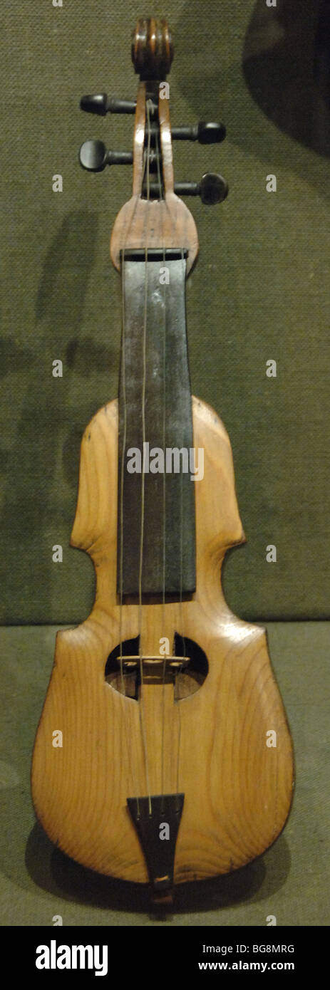 Ancient greek musical instruments hi-res stock photography and images ...