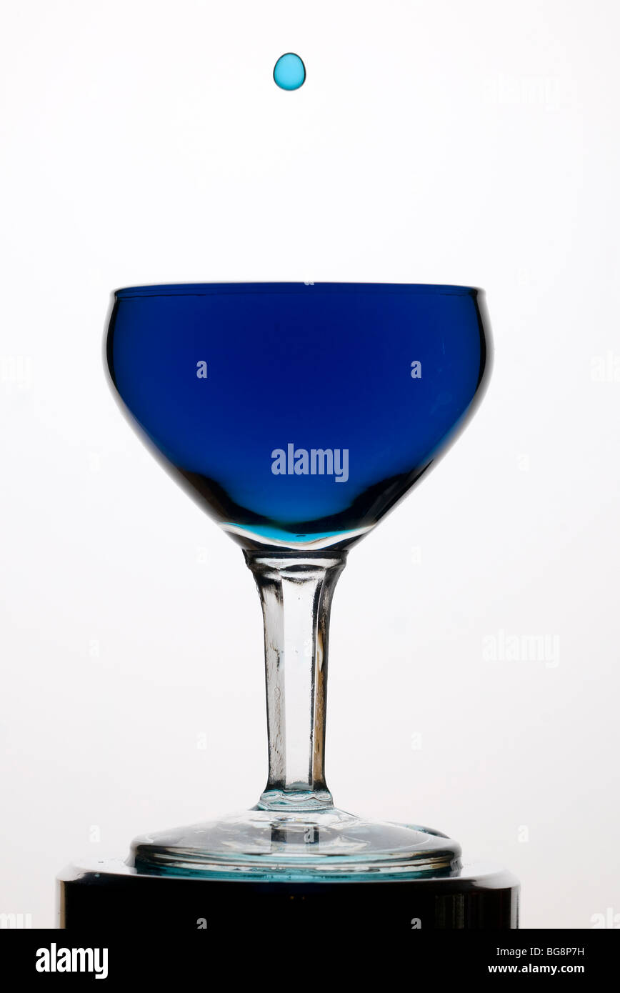 Glass wine drop falling hi-res stock photography and images - Alamy