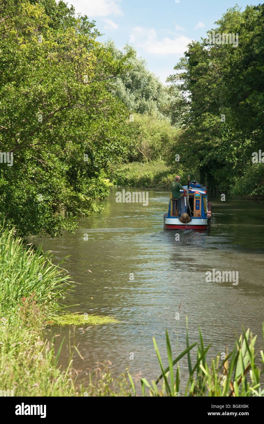 Barge on the River Kennet and Kennet and Avon Canal at Calcot near ...
