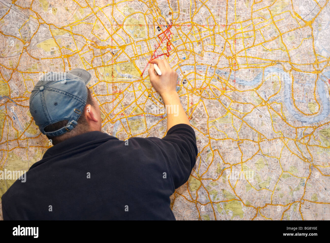 London cab driver map hi-res stock photography and images - Alamy