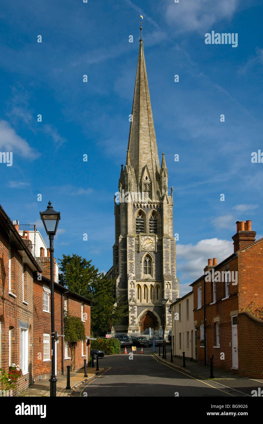 St martins church dorking hi-res stock photography and images - Alamy