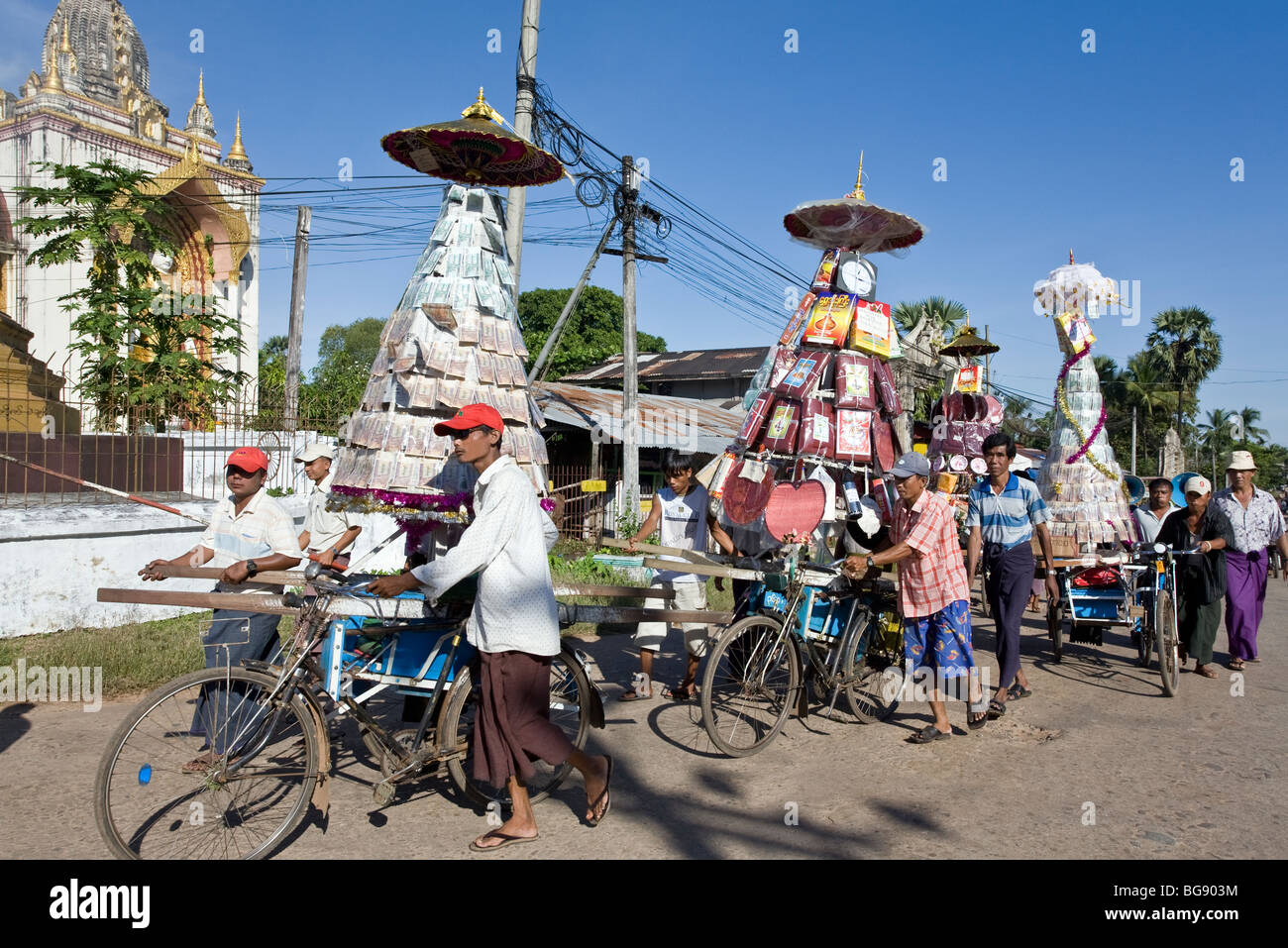 Burmese people hi-res stock photography and images - Alamy