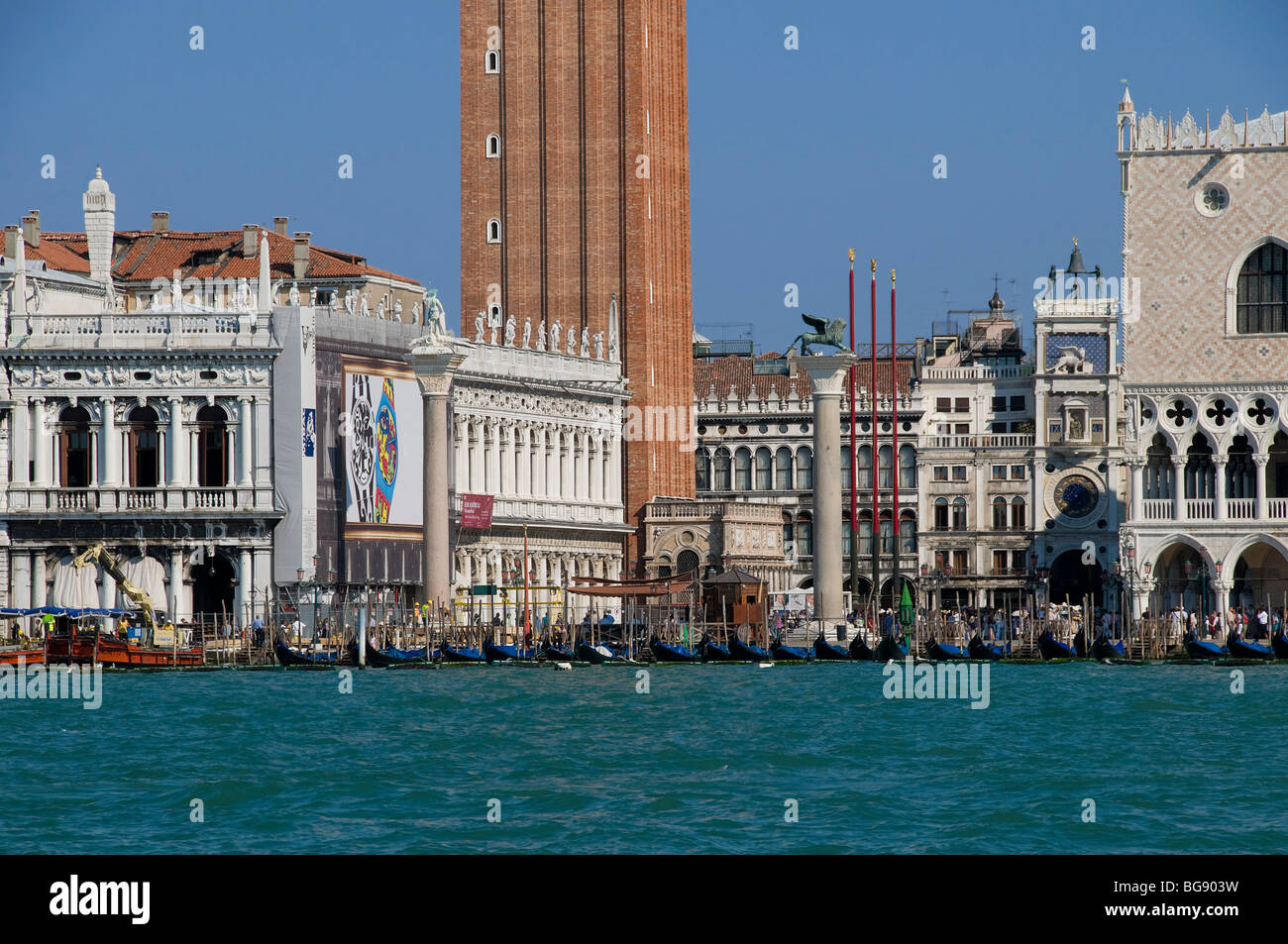 Venice waterfront hi-res stock photography and images - Alamy